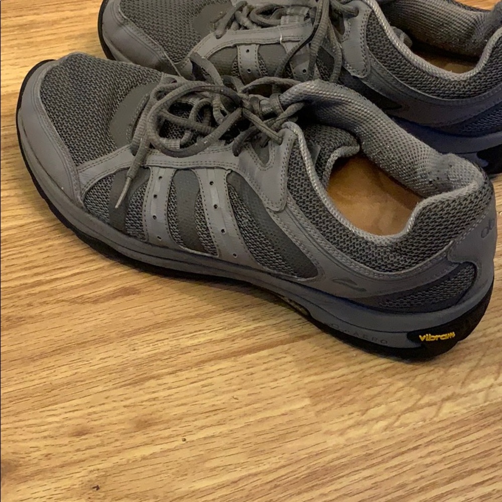 Men’s Abeo Aero Vibram Sneakers. - Gem